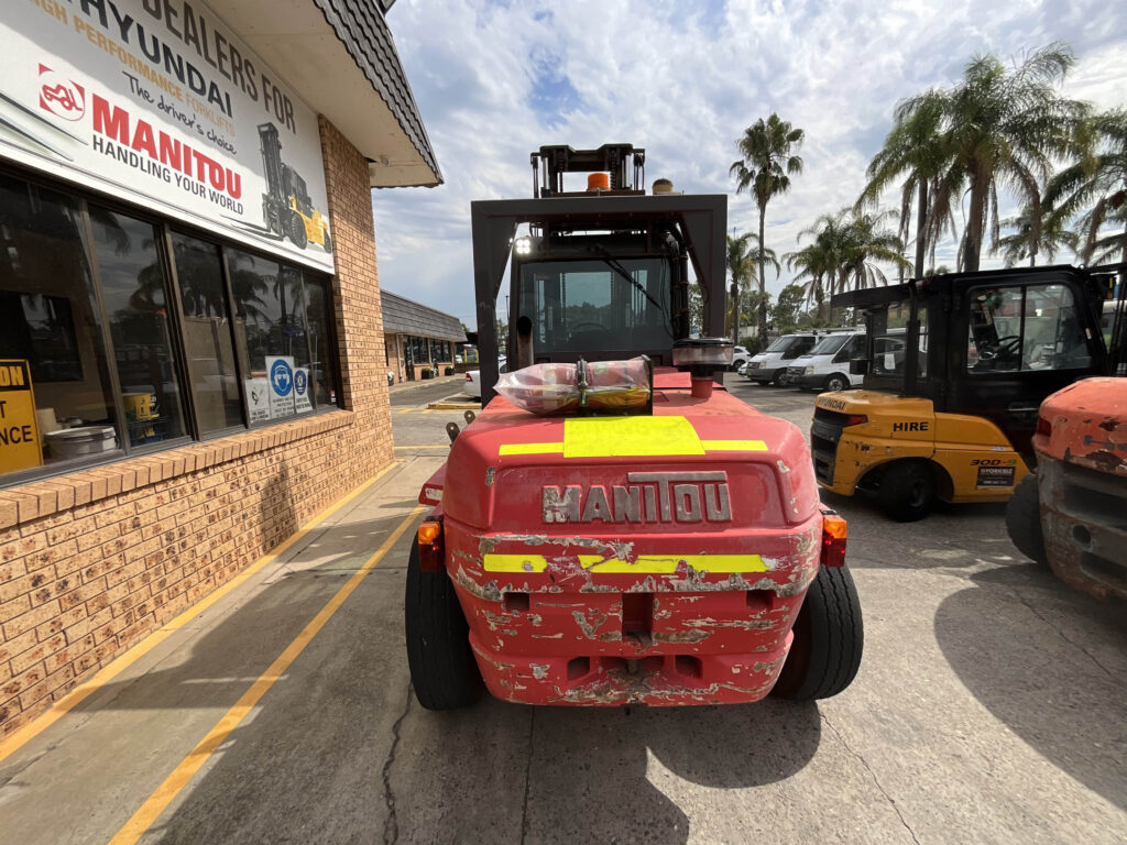 7 Tonne All Terrain Manitou Forklift For Sale - Forkbiz