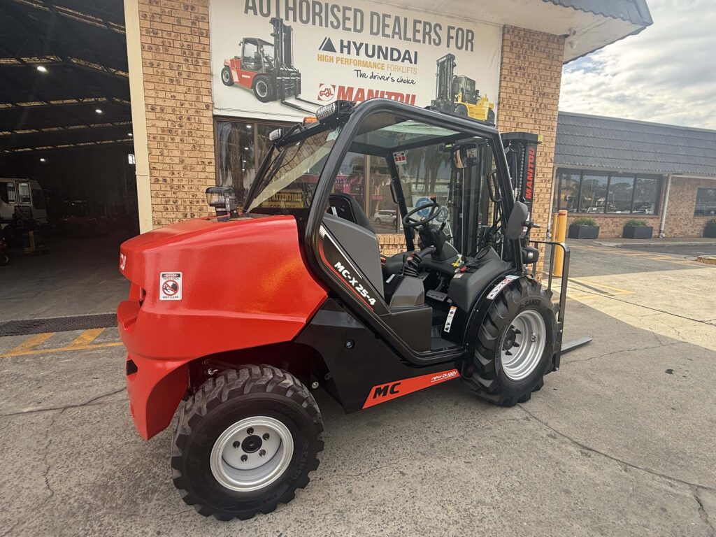 Manitou MC-X 25-4 Buggy/Forklift For Hire (4WD Forklift) - Forkbiz